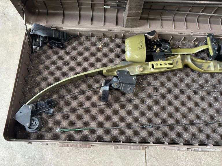Fred Bear Compound Bow w/ Hard Case - Lee Real Estate & Auction Service