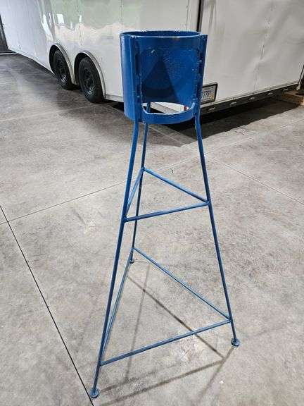 Stand - Lee Real Estate & Auction Service