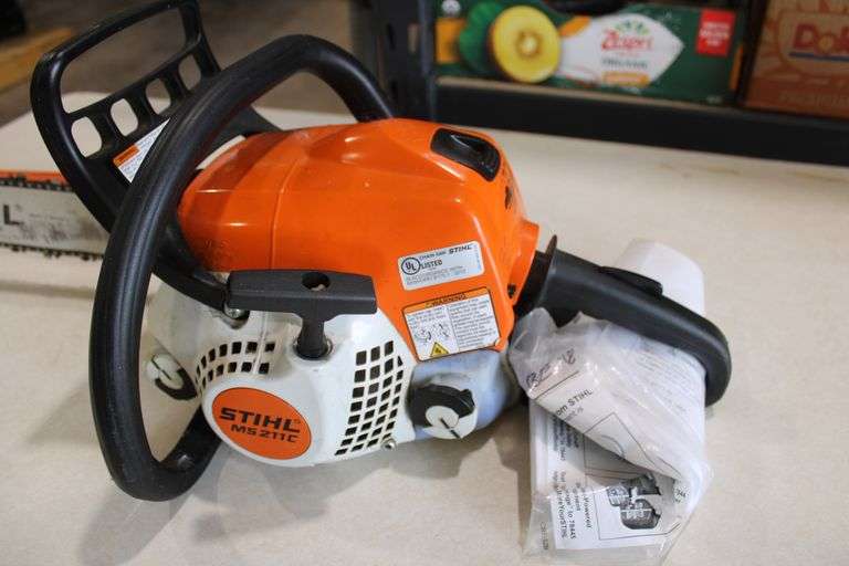 Stihl MS211C chainsaw, easy start - Lee Real Estate & Auction Service