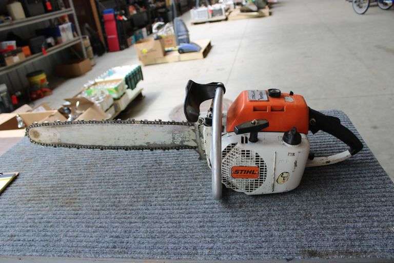 Stihl 041 Farm Boss chainsaw - Lee Real Estate & Auction Service