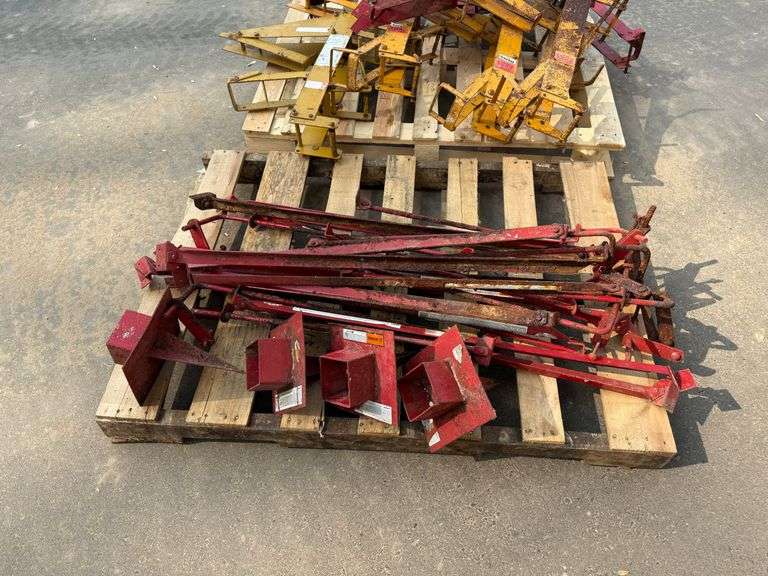 Pump Jack Scaffolding System - Lee Real Estate & Auction Service