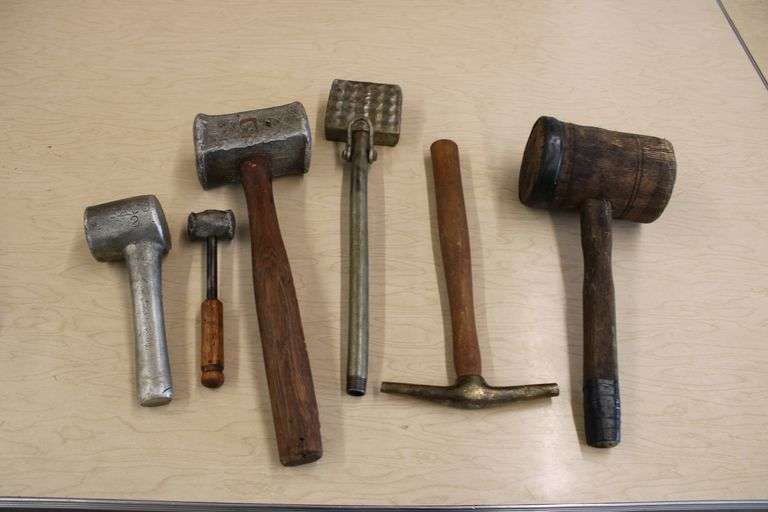 5 various antique hammers / mallets - Lee Real Estate & Auction Service