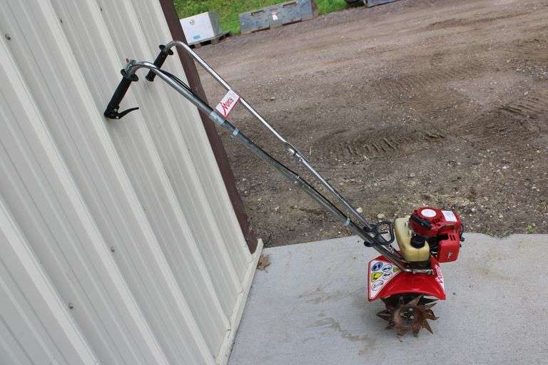 Mantis gas mini tiller - Lee Real Estate & Auction Service