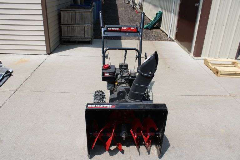 Yard Machine snow blower - Lee Real Estate & Auction Service
