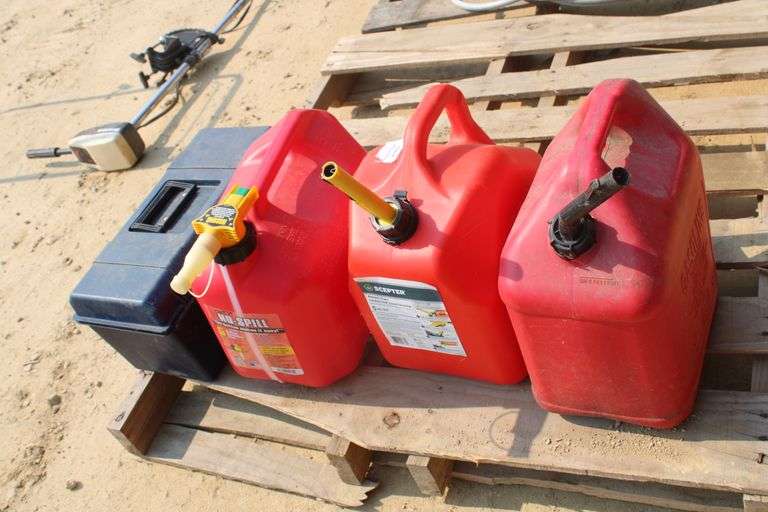 3 - 5 gal. plastic gas cans & tool box - Lee Real Estate & Auction Service