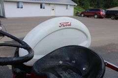 1961 Ford 600 Workmaster tractor - Lee Real Estate & Auction Service