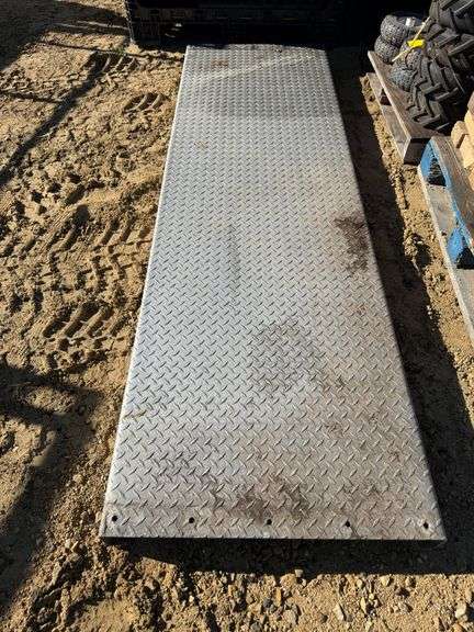 Diamond Plate Channel - Lee Real Estate & Auction Service