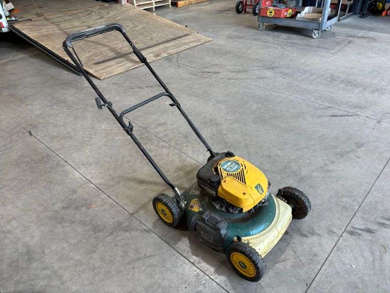 Yardman 20" Push Mower - Lee Real Estate & Auction Service