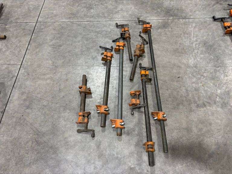 Various Pipe Clamps - Lee Real Estate & Auction Service