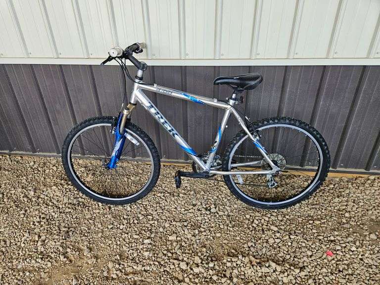 Trek Alpha 4100 Men's Bicycle - Lee Real Estate & Auction Service