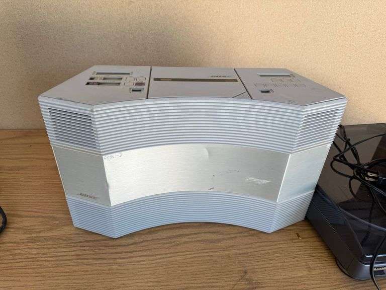 Bose Radio & Turn Table - Lee Real Estate & Auction Service