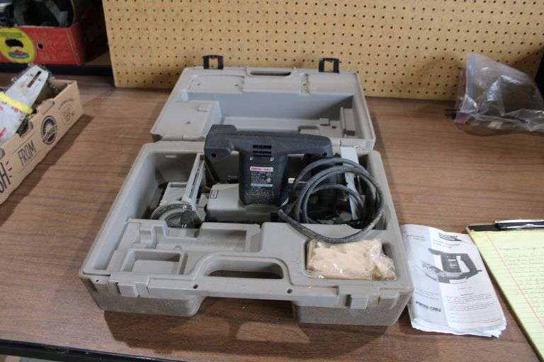 Porter Cable elec. plate jointer w/case - Lee Real Estate & Auction Service