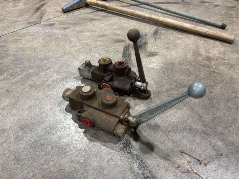 (2) Hyd. Control Valves - Lee Real Estate & Auction Service