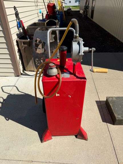 Handy 30 Gal Gas Caddy - Lee Real Estate & Auction Service