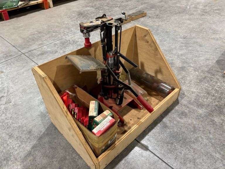Reloading Press & Other - Lee Real Estate & Auction Service