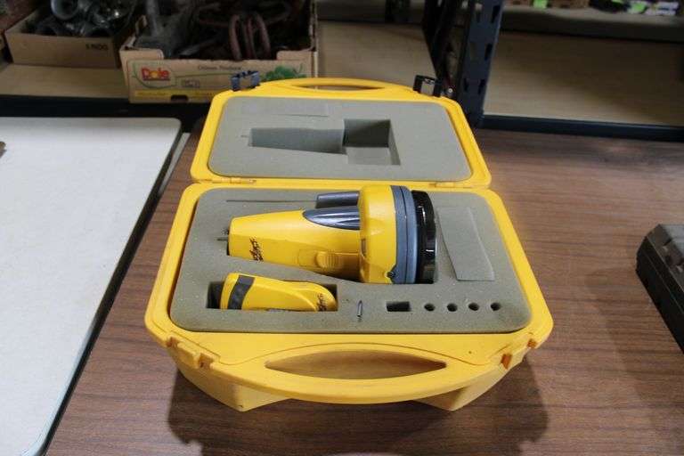 Robo Laser transit w/case - Lee Real Estate & Auction Service
