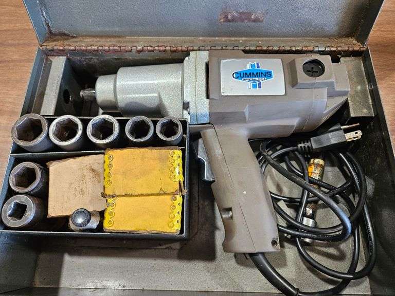 Cummins 1/2" Impact Wrench Set - Lee Real Estate & Auction Service