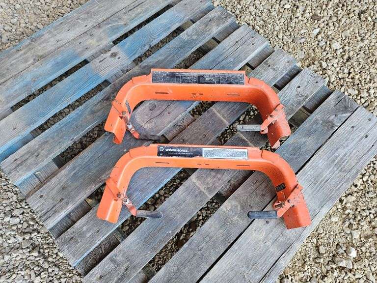 B&D Adjustable Platform Brackets - Lee Real Estate & Auction Service