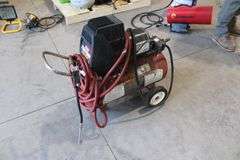 Coleman Powermate portable air compressor - Lee Real Estate & Auction ...