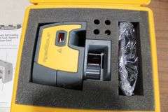 Robotoolz Laser level w/case - Lee Real Estate & Auction Service
