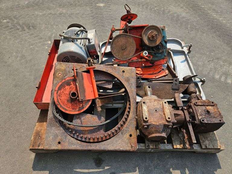 Ladig Silo Unloader Gear Box, 5hp Motor & 1/2" impact - Lee Real Estate ...