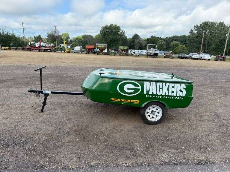 Packers Tailgating Trailer - Lee Real Estate & Auction Service