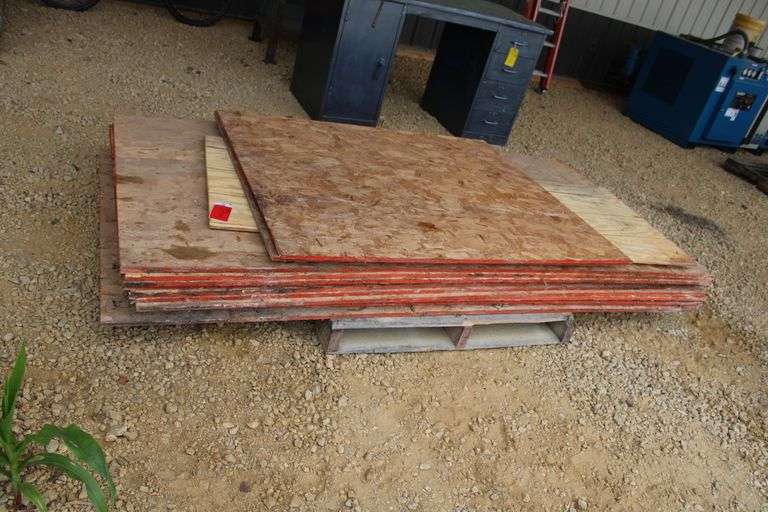 1/2" Blandex plywood - Lee Real Estate & Auction Service