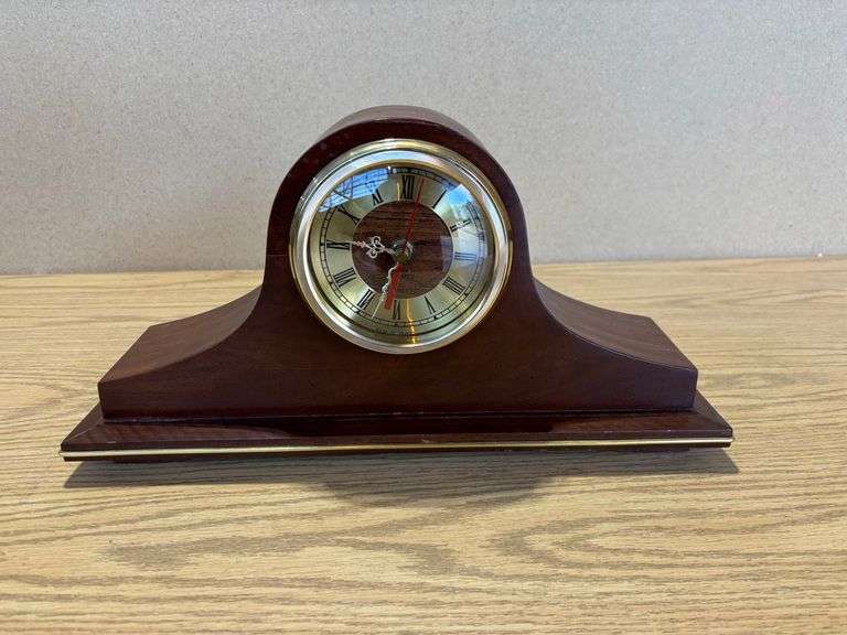 Quartz Mantle Clock - Lee Real Estate & Auction Service
