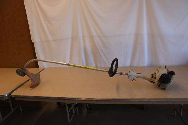 Stihl FS46 gas string trimmer - Lee Real Estate & Auction Service