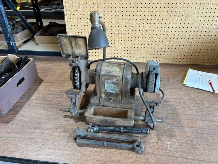 Craftsman Bench Grinder - Lee Real Estate & Auction Service