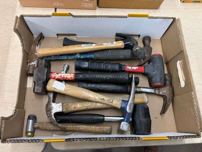Large Flat of Hammers - Lee Real Estate & Auction Service