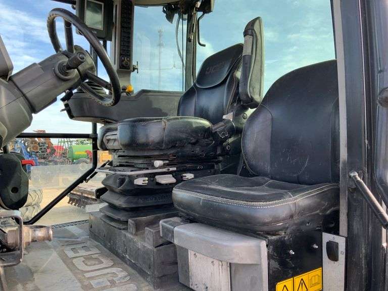 JCB 4220 Fast Track, 6193 hrs , JCB 4000 touch screen, 5 hyds, front ...