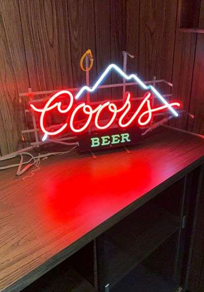 Coors neon beer light working - Hamilton-Maring Auction Group