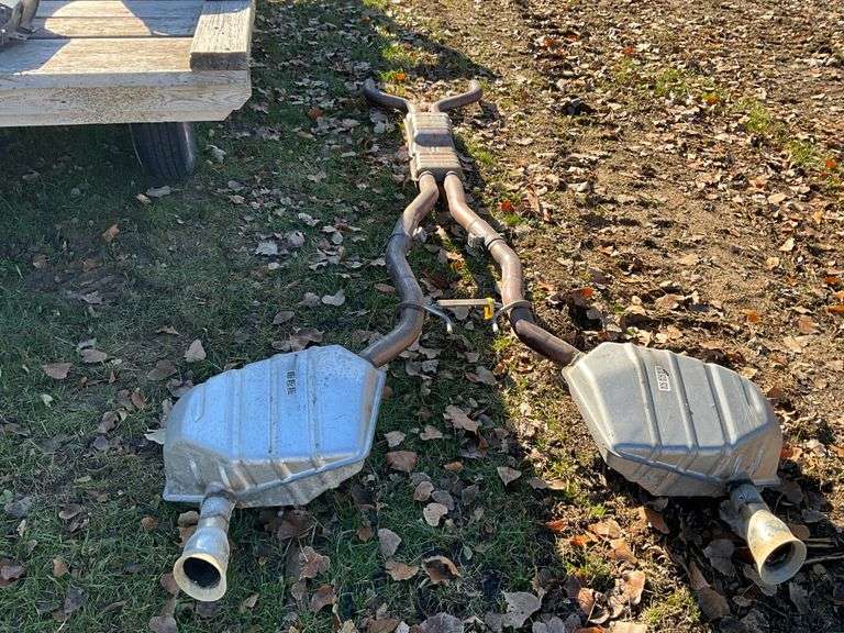 2015 Camaro SS exhaust system - Hamilton-Maring Auction Group