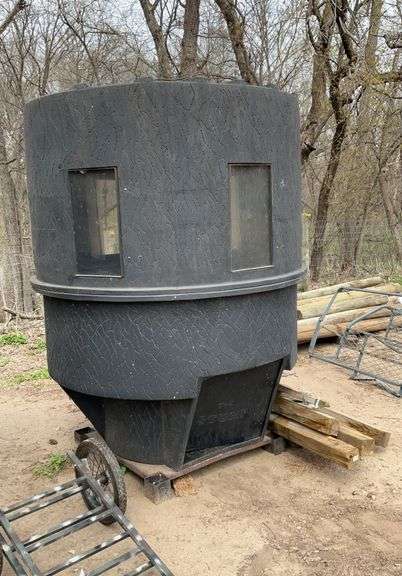 Banks Built Stump Deer Hunting Blind, 2 Person - Hamilton-Maring ...