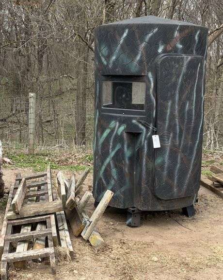 Banks Built Stump Deer Hunting Blind, 1 person - Hamilton-Maring ...