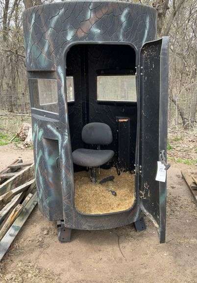 Banks Built Stump Deer Hunting Blind, 1 person - Hamilton-Maring ...