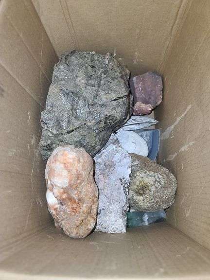 Assorted decorative rocks - Hamilton-Maring Auction Group