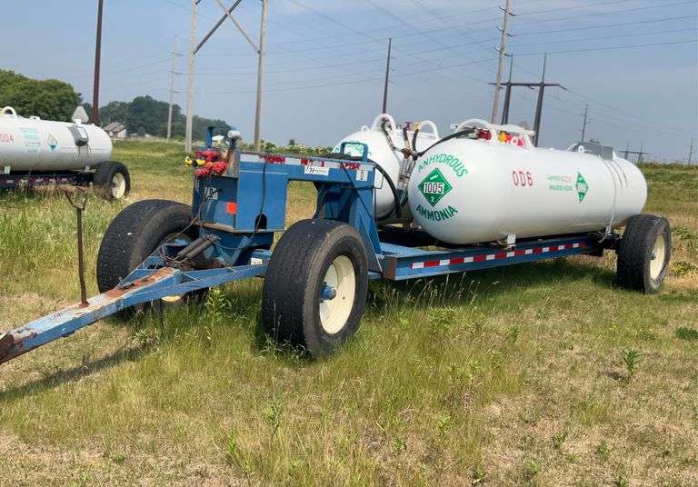 Twin 1,000 Gallon NH3 Tanks, P&H Running Gear, Rear Brakes, 425/65R22.5 ...