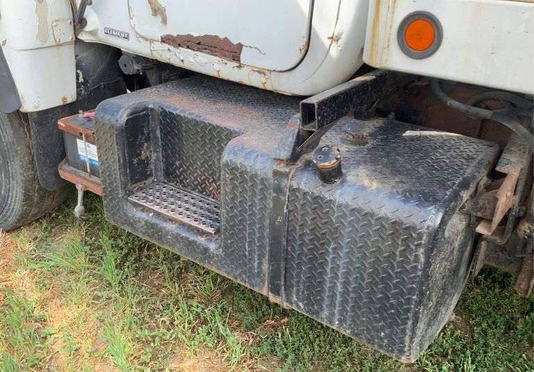 1977 Mack R Model Straight Truck, Tandem Axle, Mack Diesel, Twin Stick ...