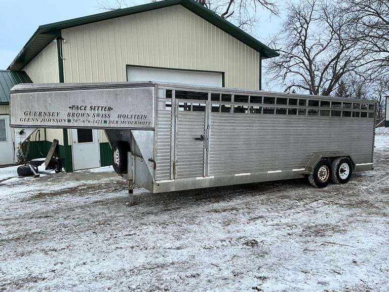 2011 K&O Pacesetter Alum/Steel Livestock Trailer, Tandem Torsion Axle ...