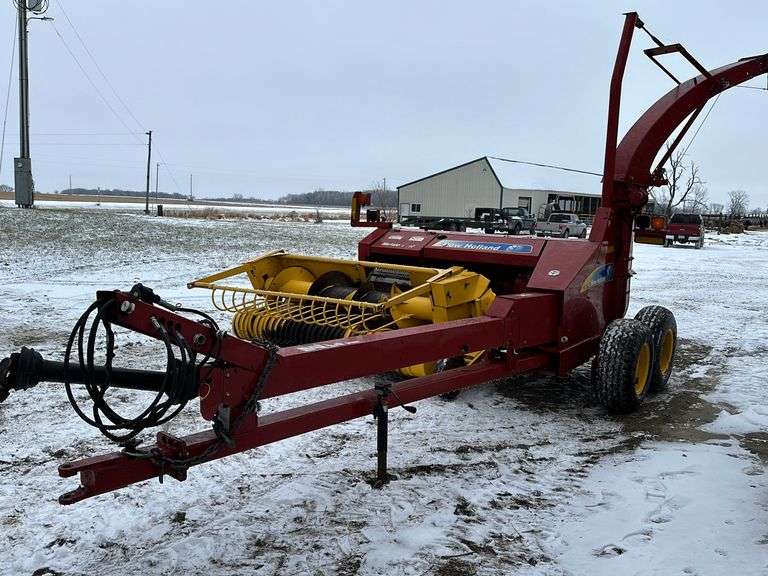 New Holland FP 230 Pulltype Forage Chopper, Processor 8 Knife, 1000 PTO ...
