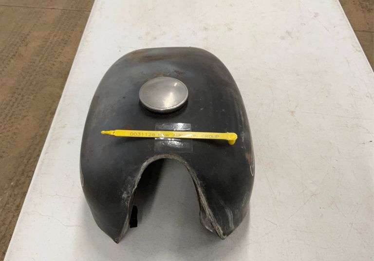 AMF/Harley Davidson tank - Hamilton-Maring Auction Group