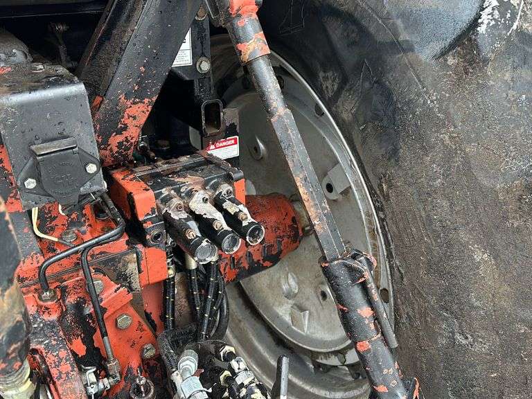 Agco Allis 9695 MFD Tractor, 5100 hrs, 18.4 tires and duals, 18 speed ...