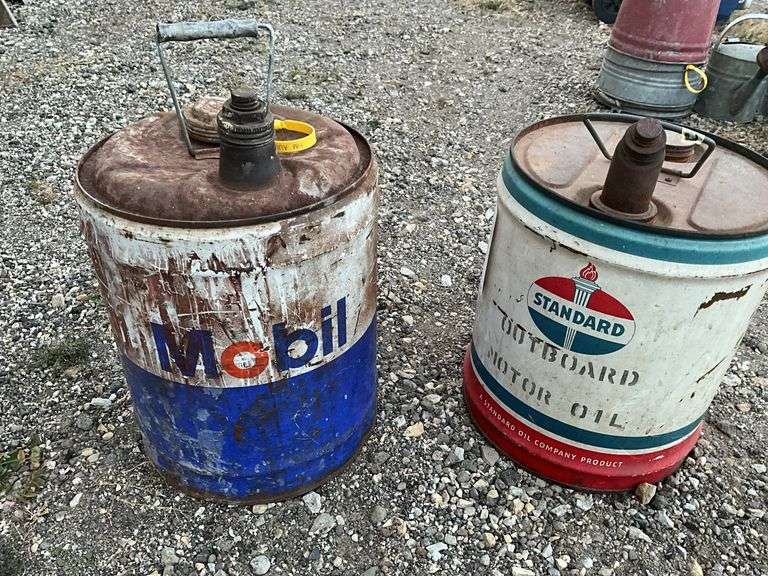 Mobil Can, Standard Oil Can - Hamilton-Maring Auction Group