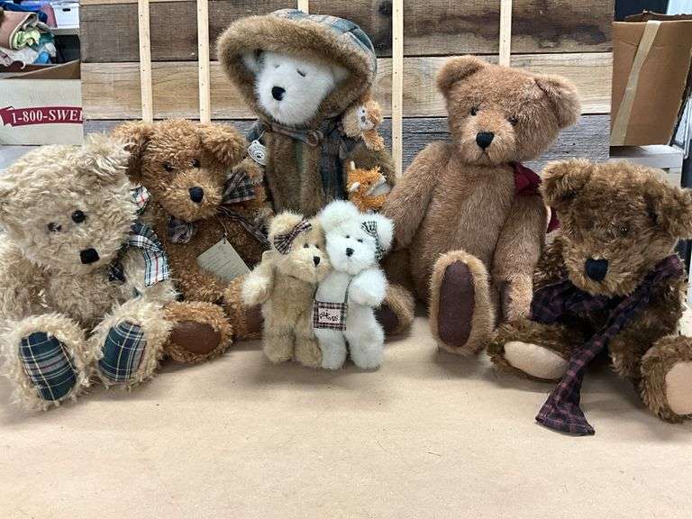 Boyd's Bears - Hamilton-Maring Auction Group