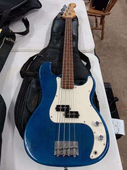 Eleca electric bass guitar with sofcase - Hamilton-Maring Auction Group