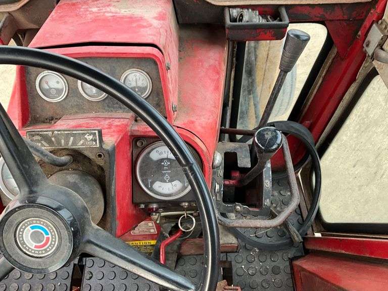 1975 IH 766 tractor, year round cab, GB900 loader; - Hamilton-Maring ...
