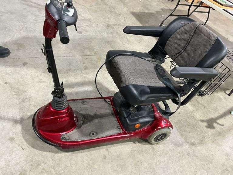 Invacare Lynx L-3 Scooter, in Working Order, Has N - Hamilton-Maring ...
