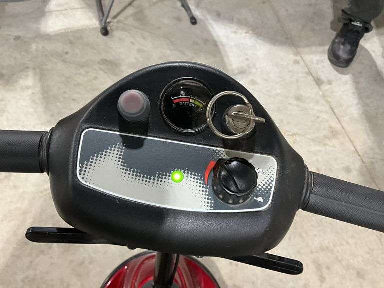 Invacare Lynx L-3 Scooter, in Working Order, Has N - Hamilton-Maring ...